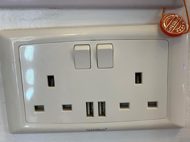 Twin Socket with USB - Costwise Electricals Limited